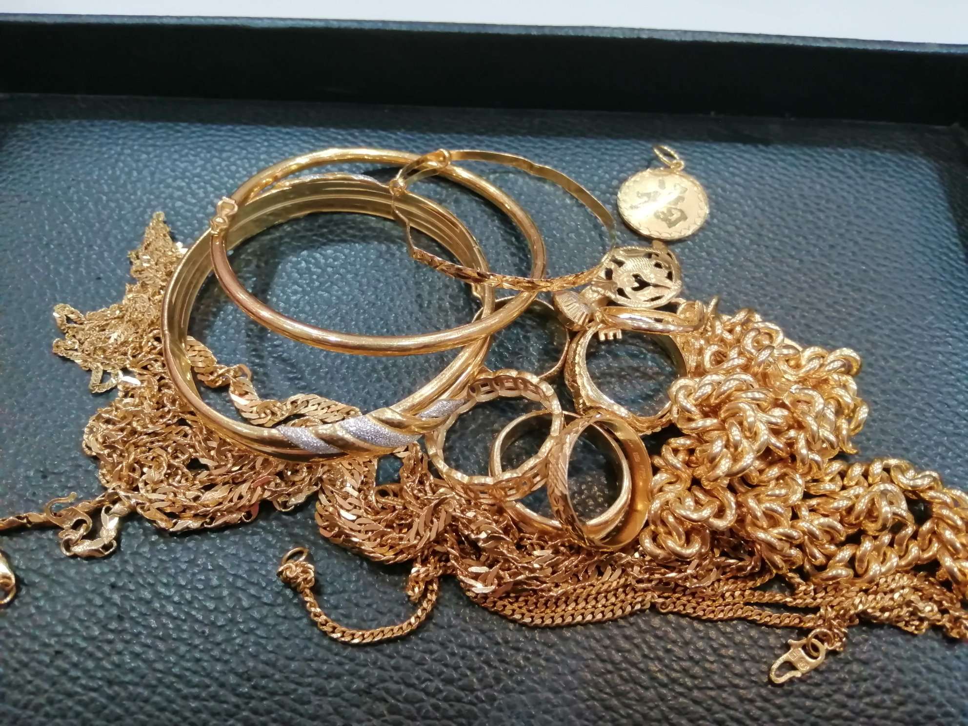 Jewel Cafe Buy All Grad Of Gold, And Unwanted Jewelry Located In Klang ...